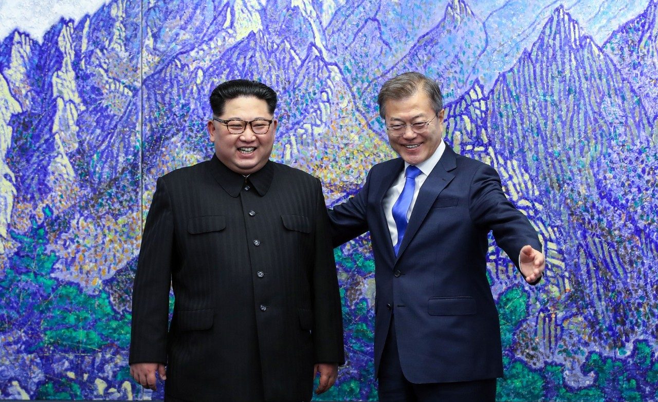 Coree: Kim Jong-un invita Moon a nuovi incontri di pace - Vatican News Coree: Kim Jong-un invita Moon a nuovi incontri di pace - Vatican News